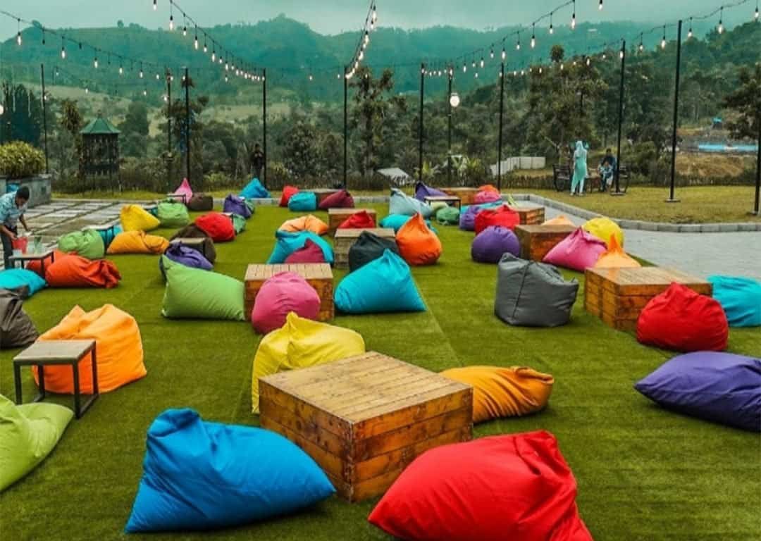 8 Tempat Makan di Sentul dengan View Bagus