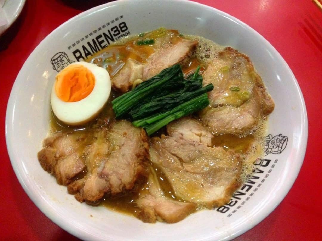 8 Tempat Makan Malam Enak dan Murah di Jakarta