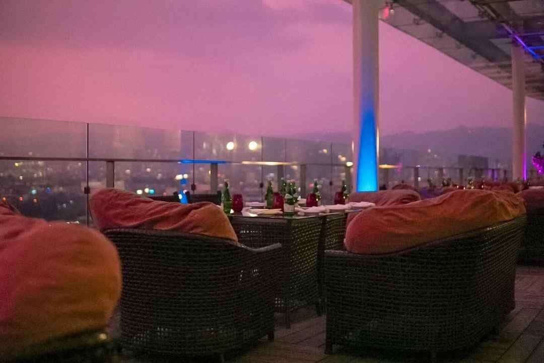 7 Rooftop cafe Bandung yang Estetik dan Hits