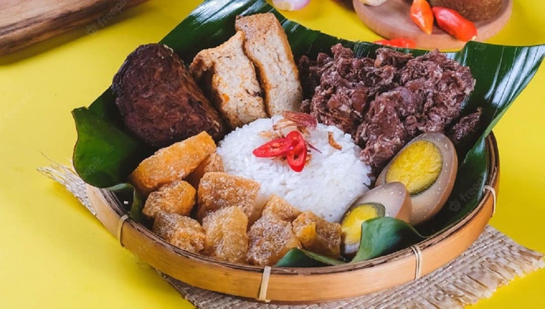 12 Makanan Khas Jogja yang Populer, Wajib Coba!