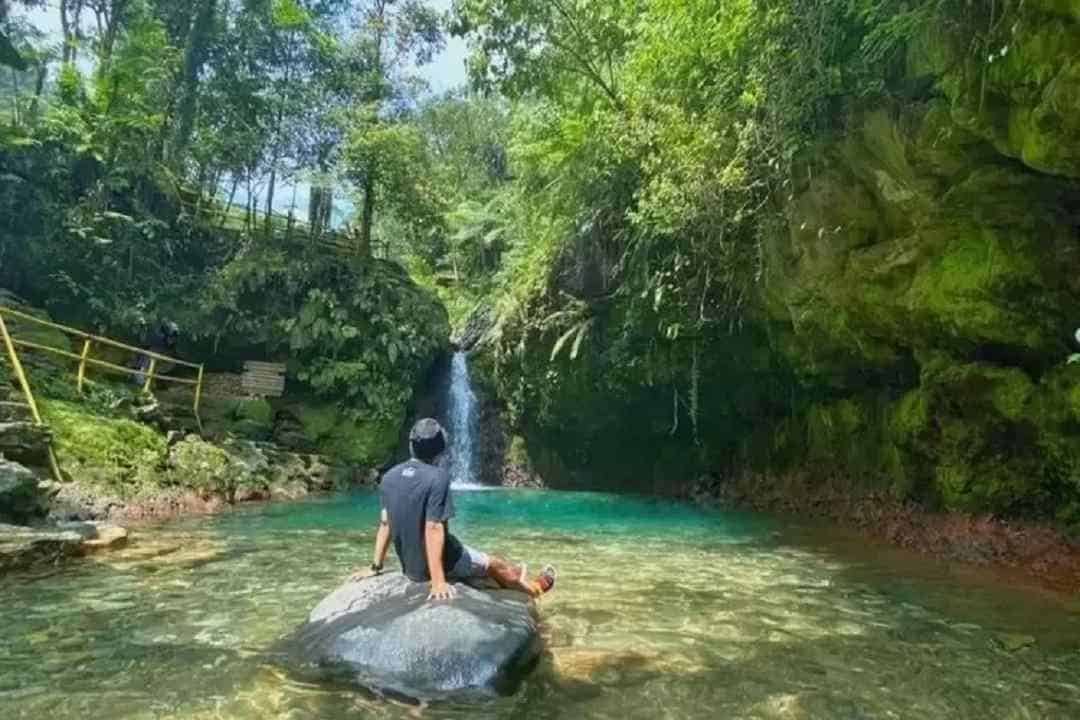 14 Wisata Curug di Bogor yang Paling Hits